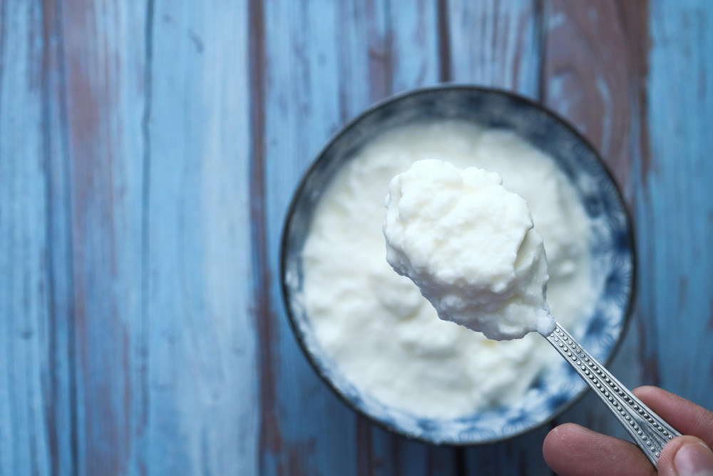 Eating Curd: How to Do It Safely and Smartly?